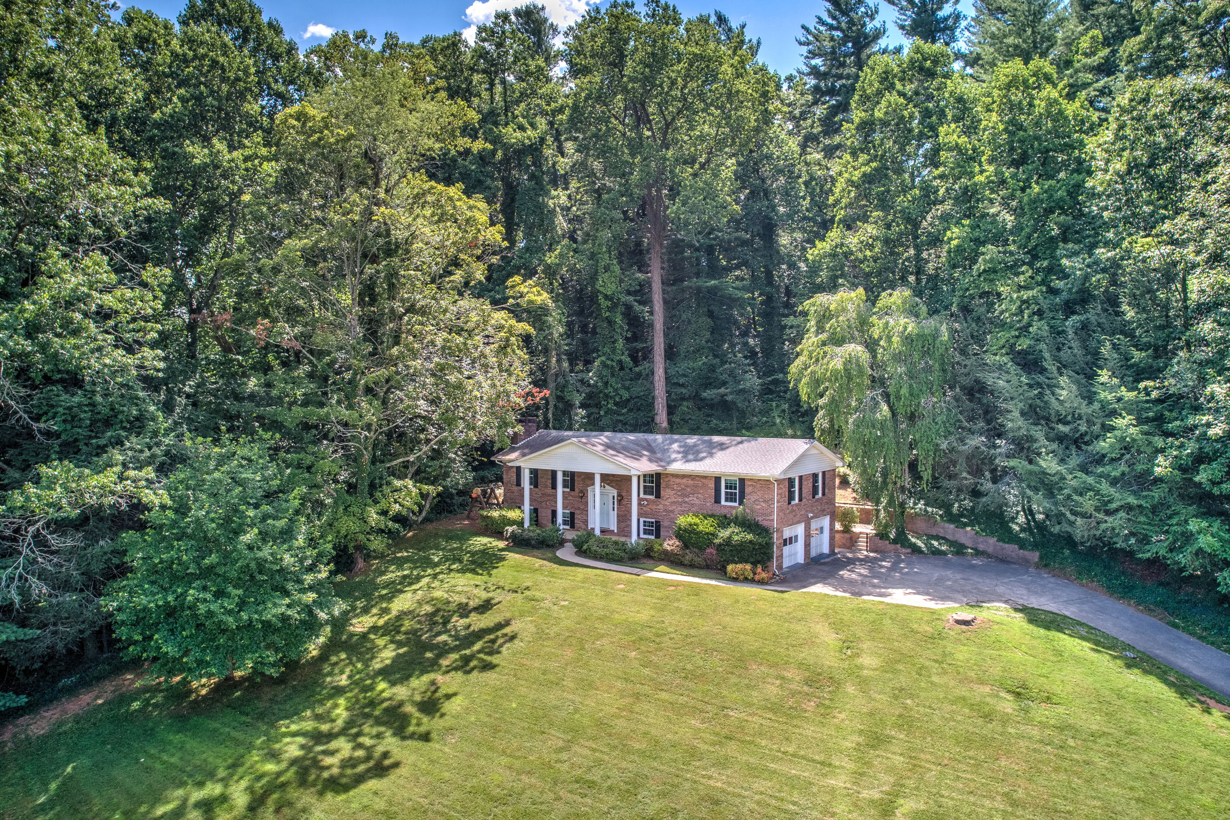 909 Weston Rd, Arden